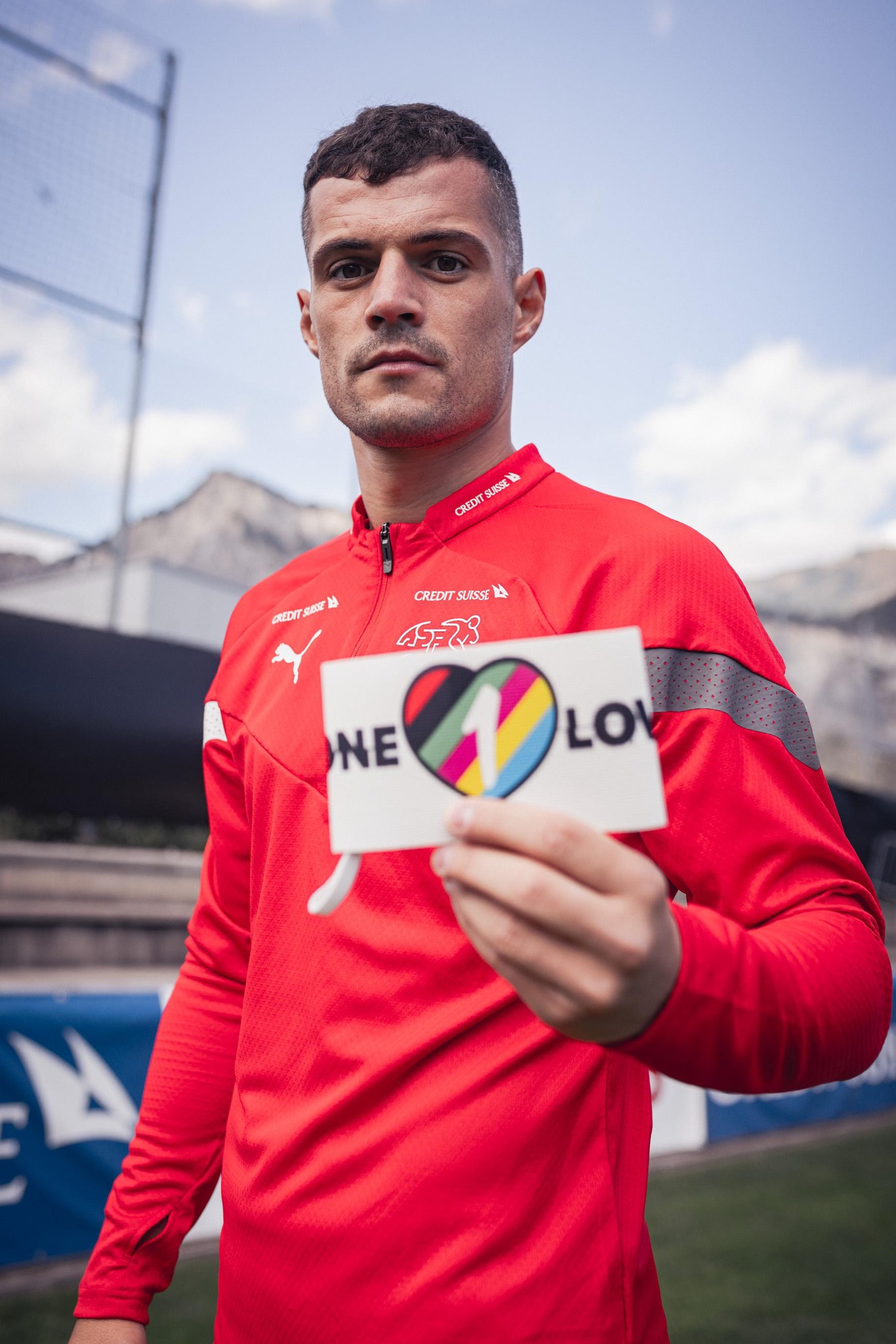 Football: Granit Xhaka portera un brassard pour l’inclusion pendant le ...