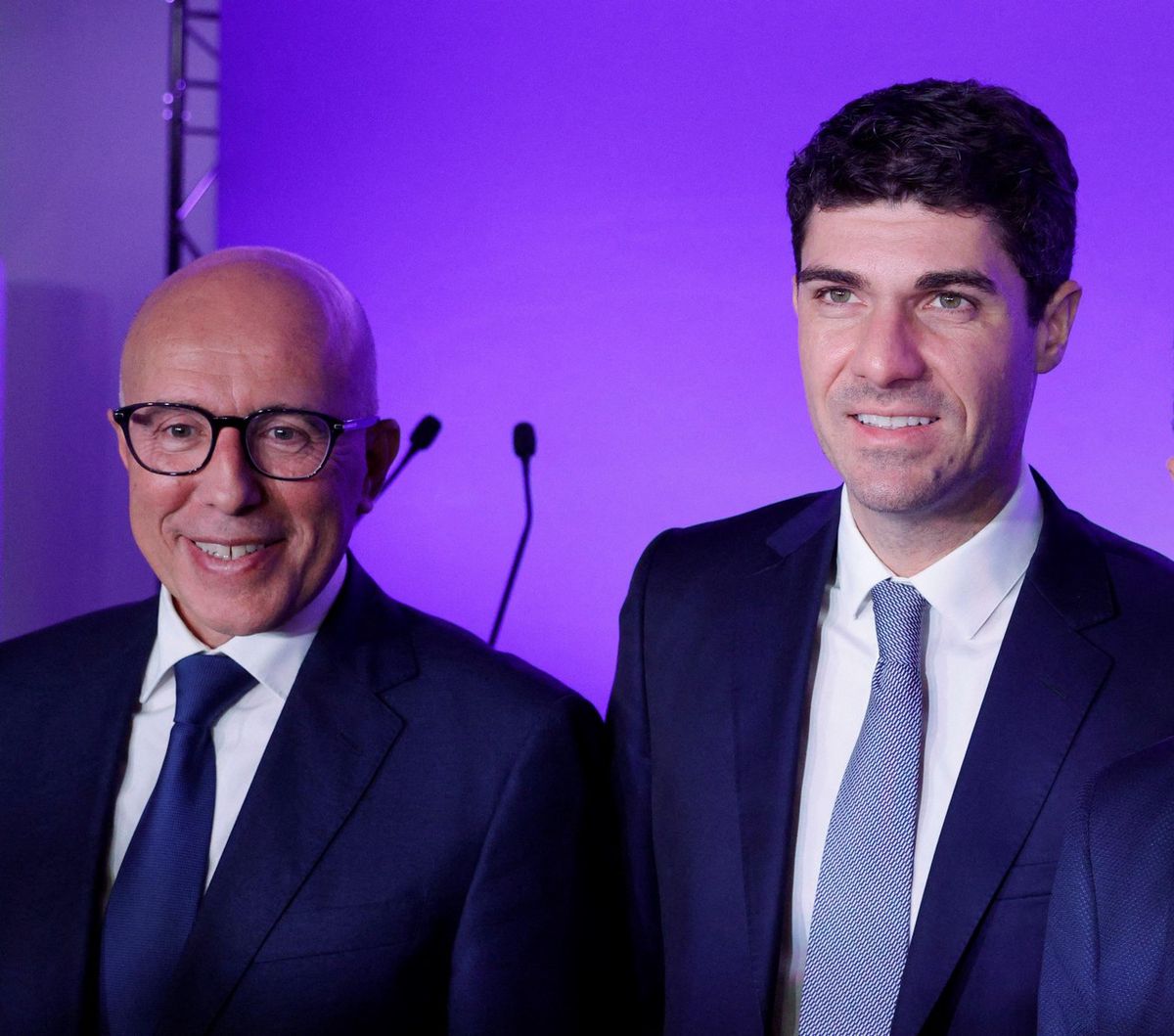 France: Les Républicains votent pour leur nouveau président | Tribune ...