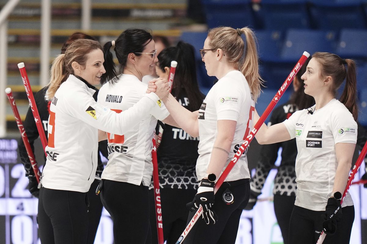 Curling-WM: Schweizerinnen mit zwei Kantersiegen | Der Bund