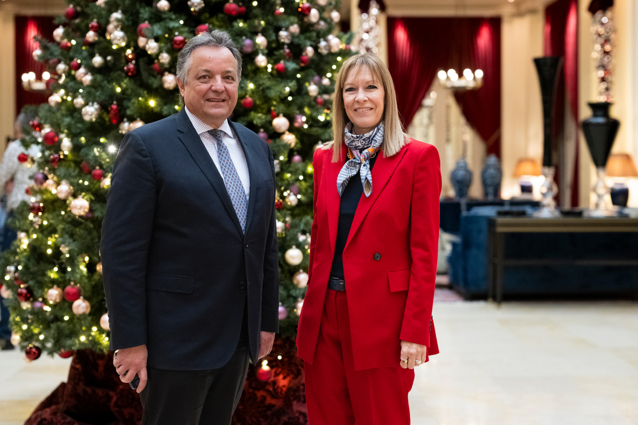 Zibelemärit Bern 2025: Regen, Glühwein und Zwiebelzöpfe