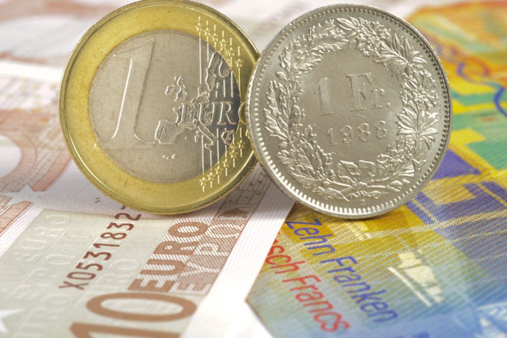 Taux De Change L euro Franchit La Barre De 1 08 Franc Le Matin taux-de-change-l-euro-franchit-la-barre-de-1-08-franc-le-matin
