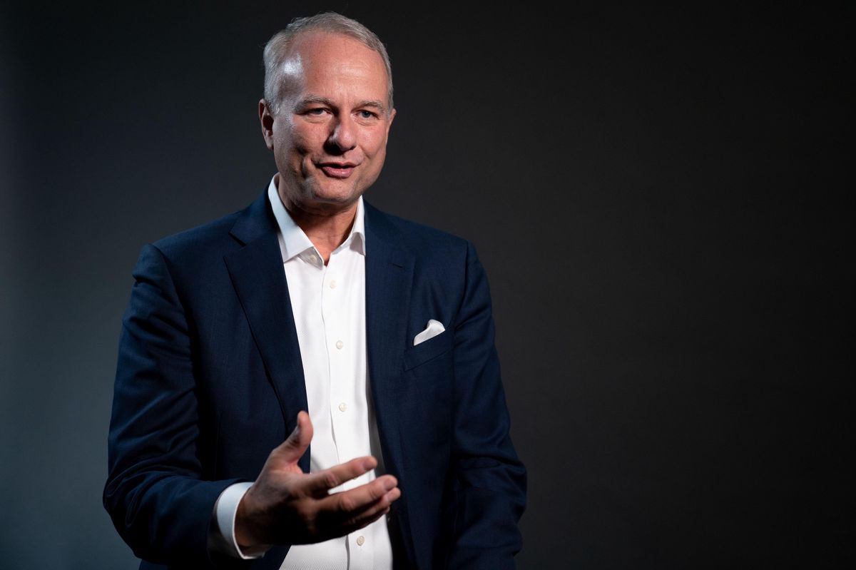 CEO: «Wir sind stabiler, als AMS allein es je war» | Finanz und Wirtschaft