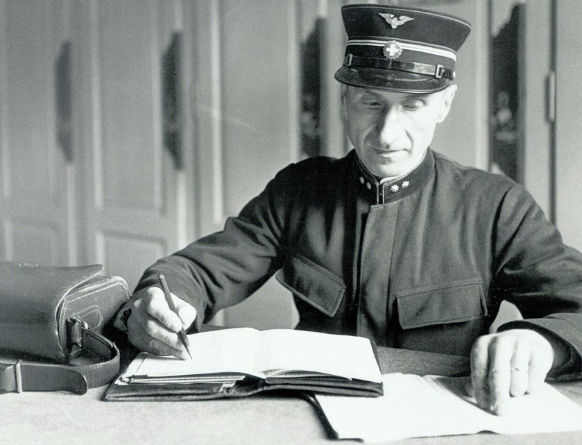 Die SBB-Uniform im Wandel der Zeit | Berner Zeitung