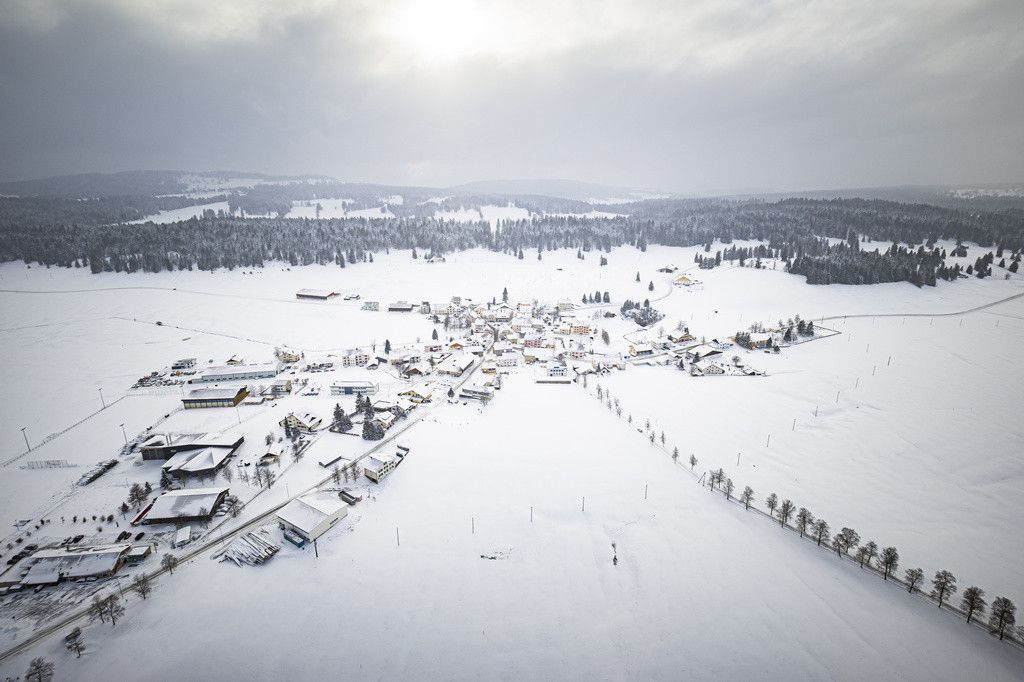 La Brévine: Le thermomètre a bondi de +30 C en 24 heures | 24 heures