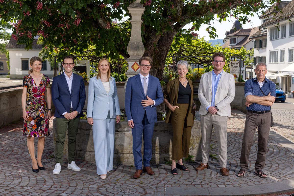 Rücktritt in Küsnacht: Parteiloser Gemeinderat hört nach wenigen ...