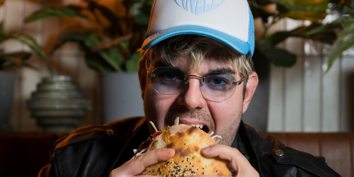 Steve Merson: Tiktok-Star verteilt Döner, bis die Polizei kommt ...