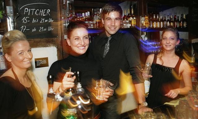 Mister Schweiz mixte Drinks | Berner Zeitung