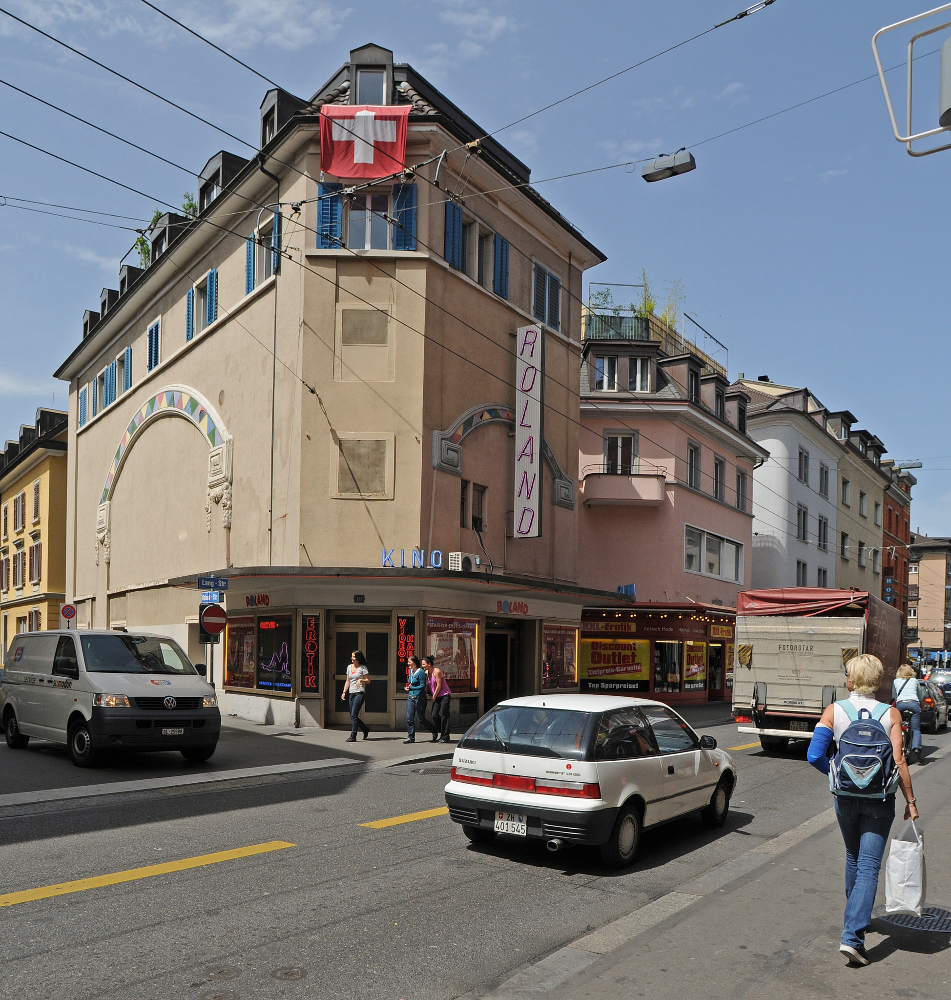 Langstrasse Zürich: Alex Dallas eröffnet Club im Kino Roland