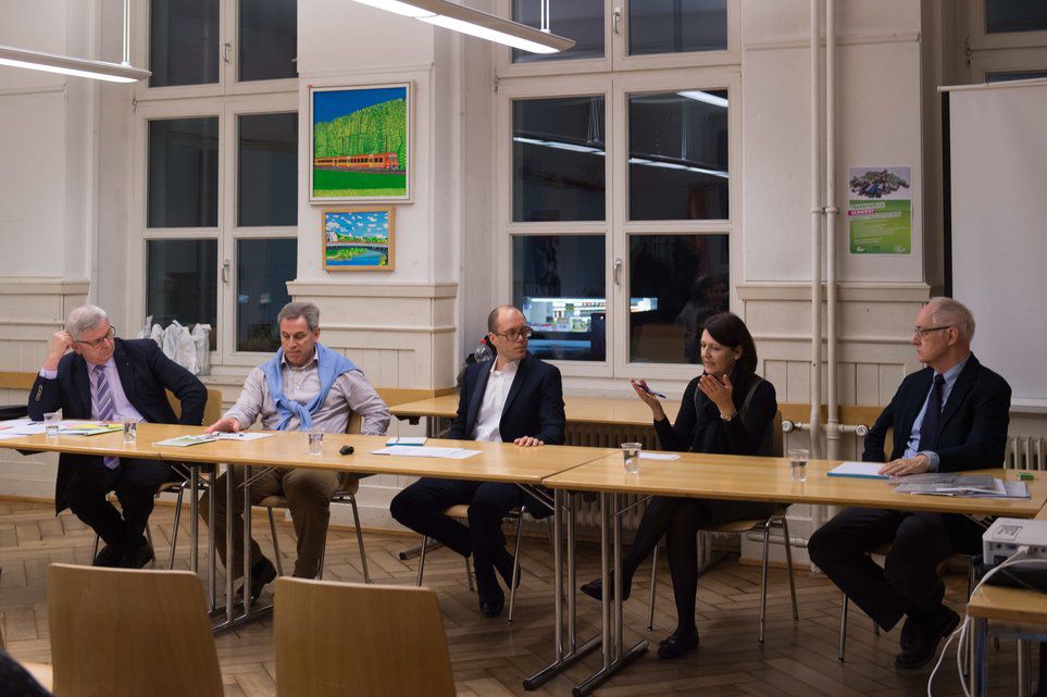 Mehrspurige Diskussion über eine zweite Gotthardröhre | Tages-Anzeiger