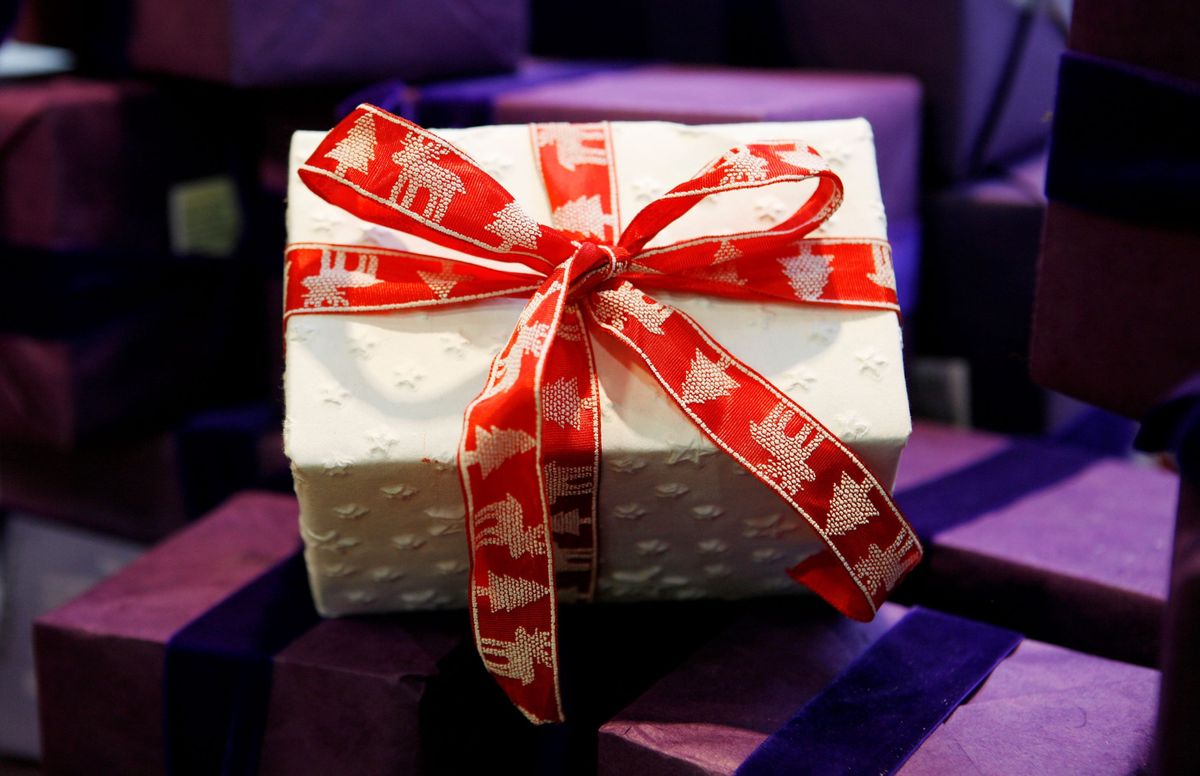 Life & Style: Richtig schenken: Das gilt es zu beachten bei der ...