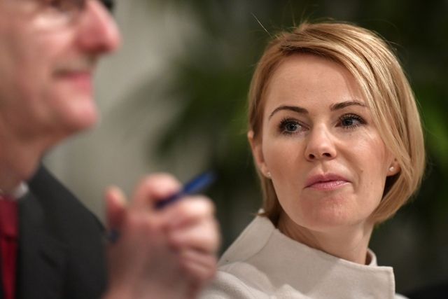 Natalie Rickli an Krücken ins neue Amt | Tages-Anzeiger