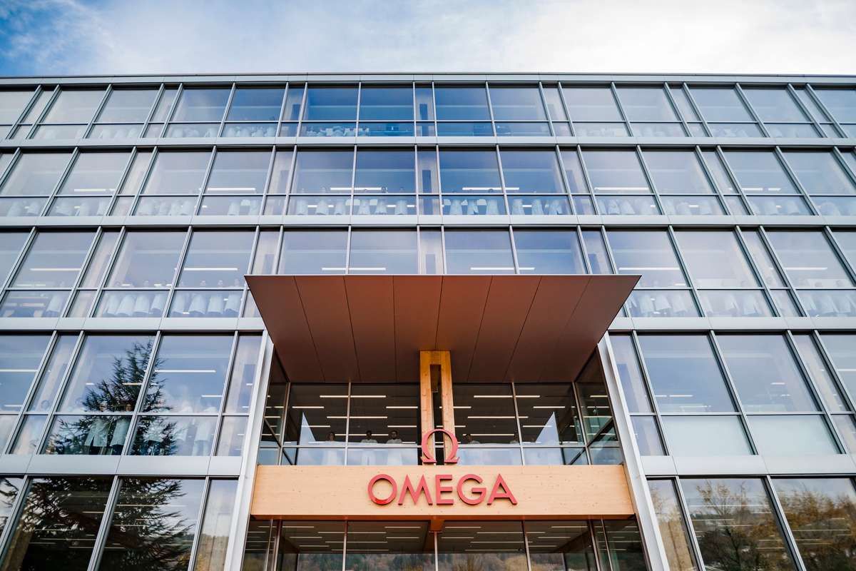 Über drei Millionen für eine «Frankenstein»-Uhr: Omega-Mitarbeiter in ...