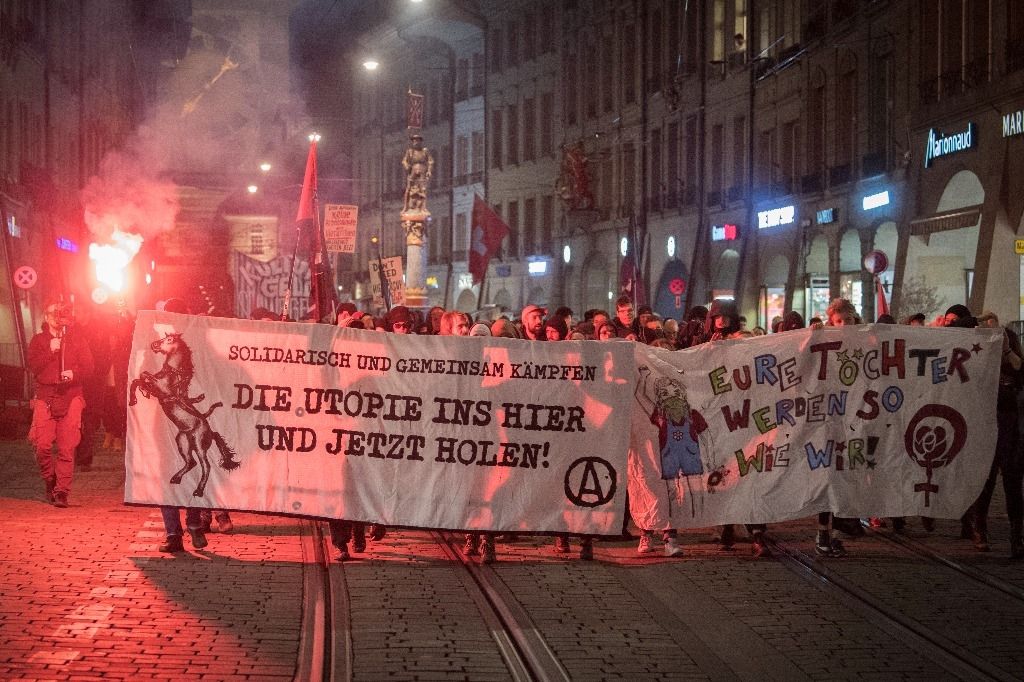 Berne – Défilé pacifique pour les 30 ans de la Reitschule | 24 heures