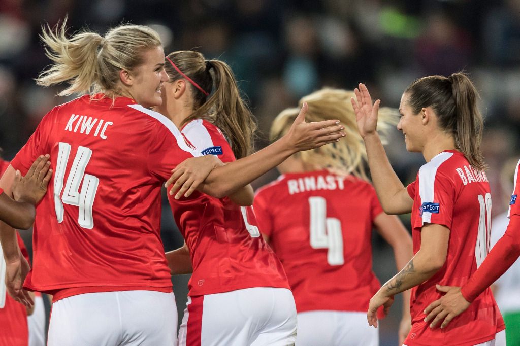 Schweizer Frauen schaffen perfekte EM-Qualifikation | Tages-Anzeiger