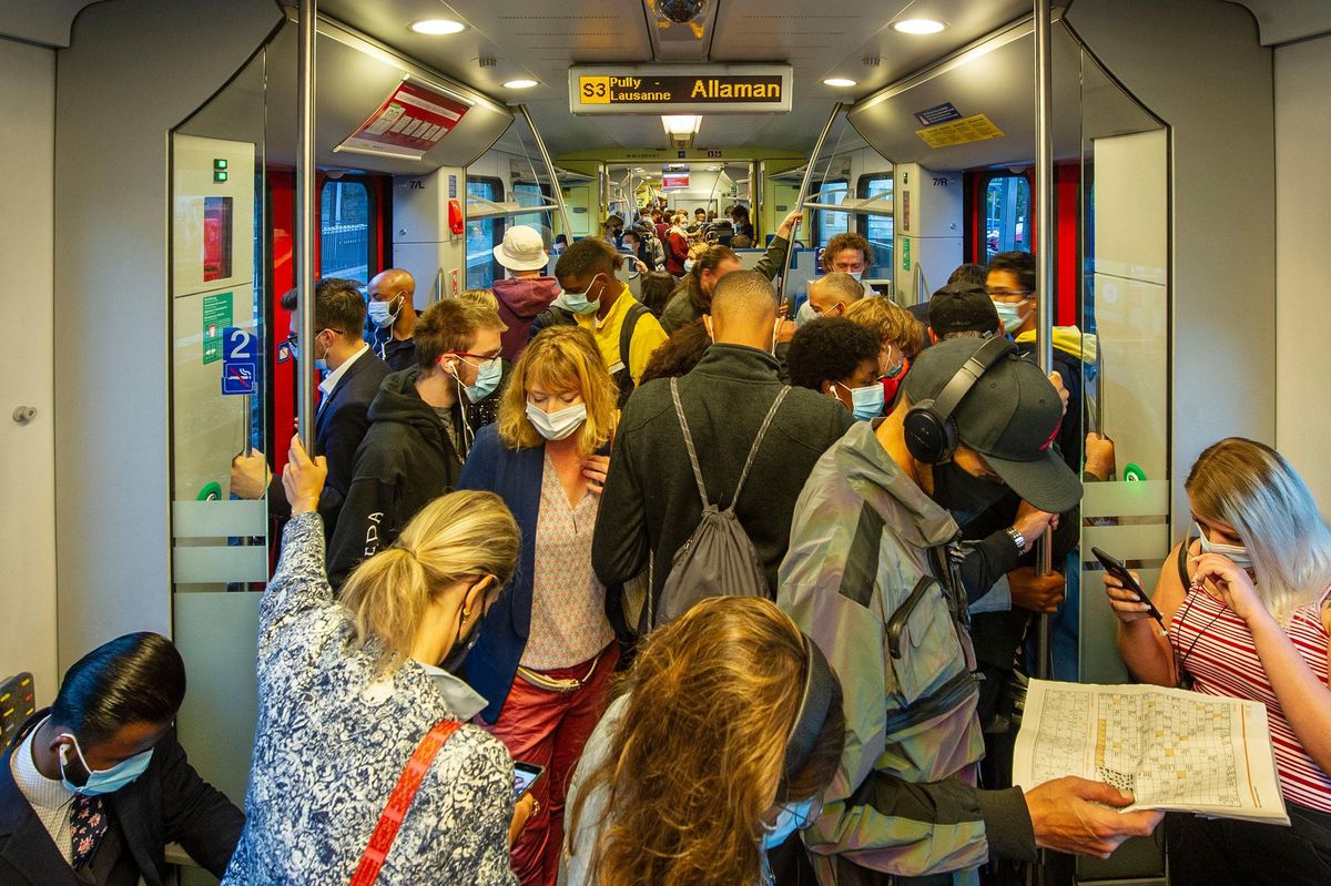 Covid-19 et transports publics – Les passagers des CFF moins bien ...