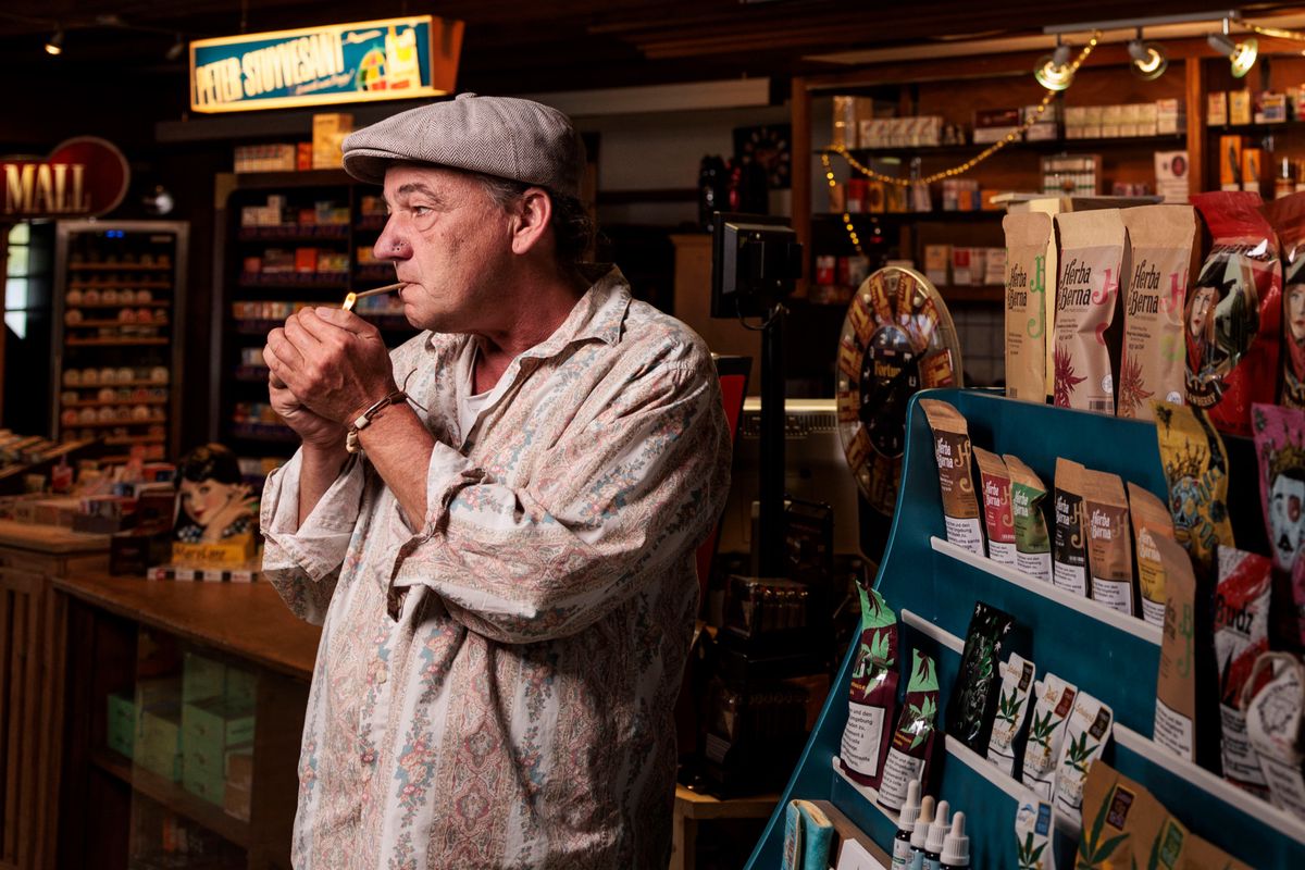 Tabakladen auf dem Land: Der Treffpunkt, an dem der Qualm zu Duft ...