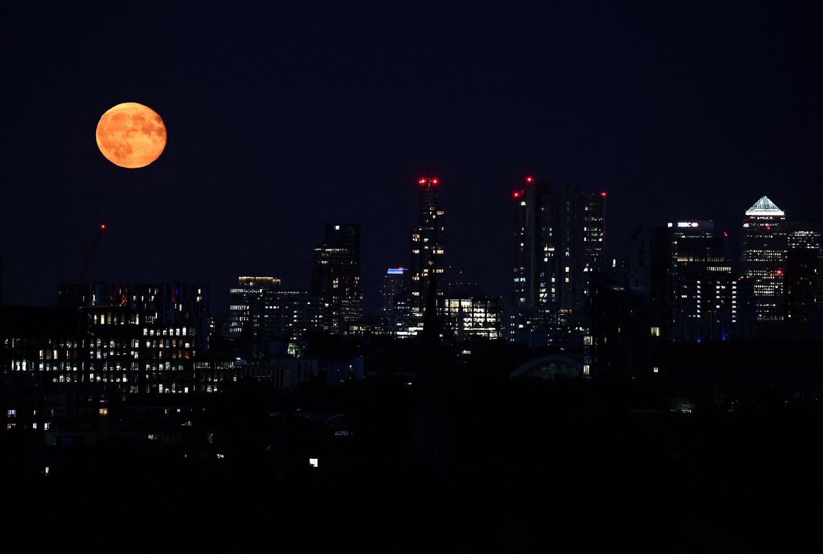La Lune se pare de rouge lors d’une éclipse totale | 24 heures
