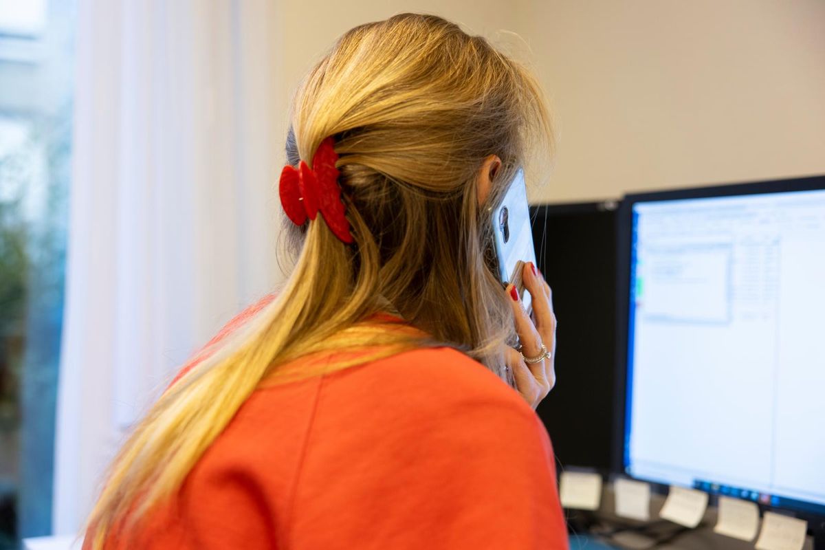 «Apropos» – der tägliche Podcast: Wenn hier das Telefon klingelt, geht ...