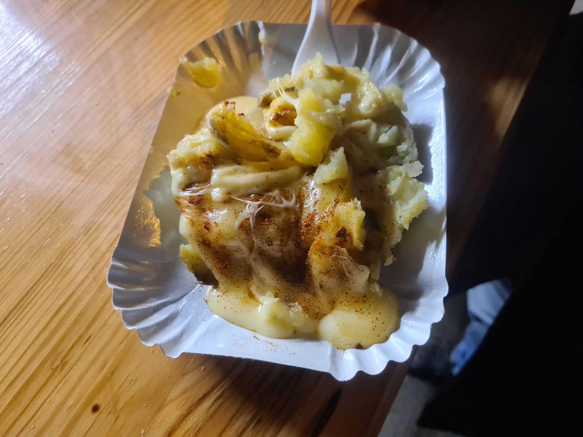 Silvester 2022/23 in Zürich: Erst gingen die Lichter aus, dann schossen ...