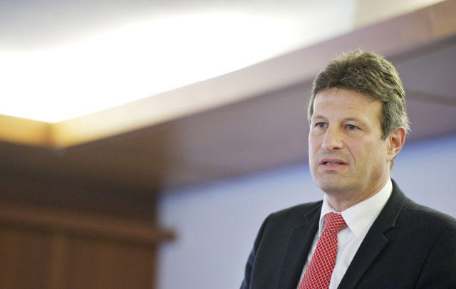 Daniel Borer kauft Flugzeuge, Luxushotels – und Werften | Der Bund