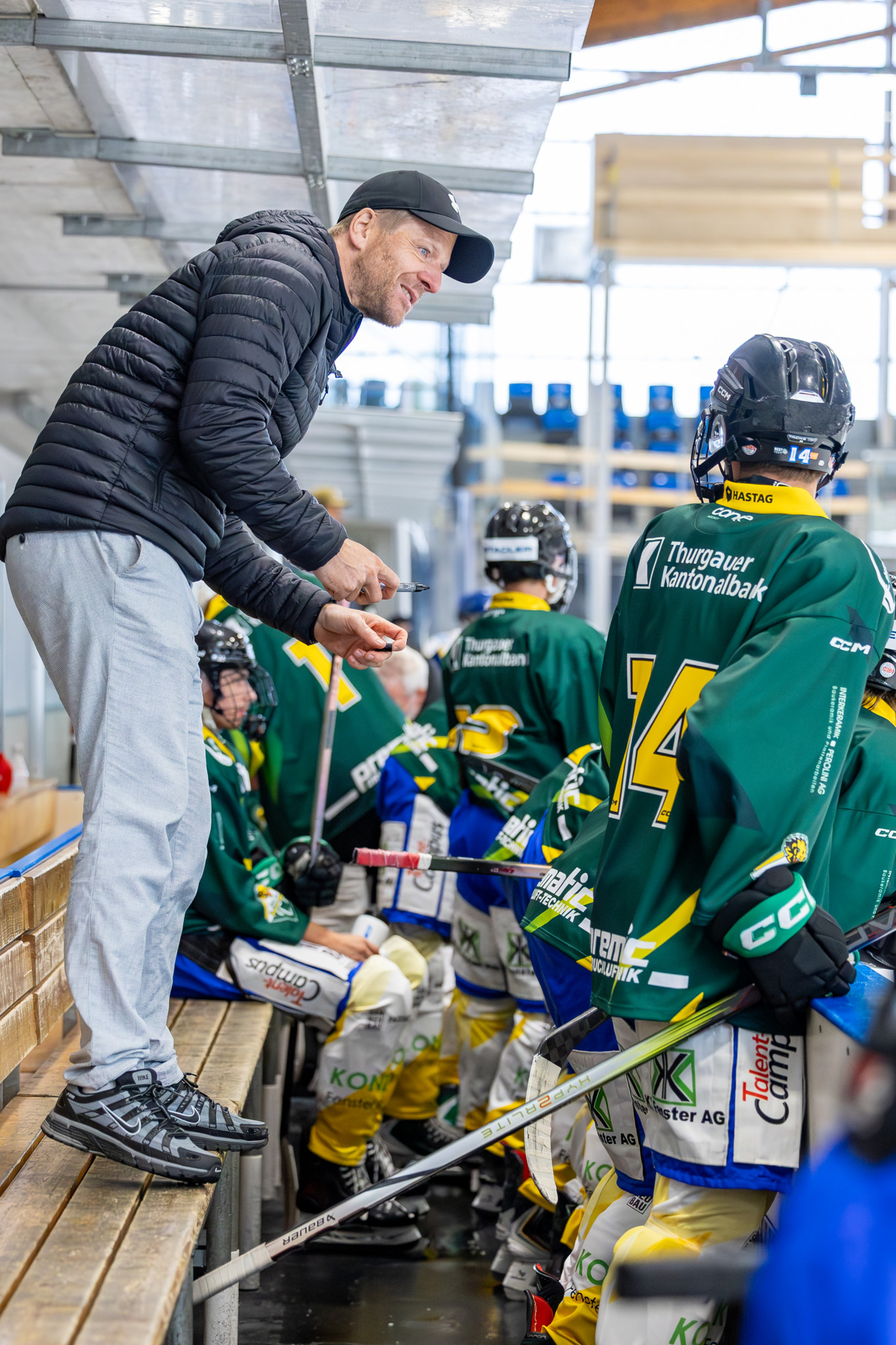 Eishockey: Kanadier Jordan Murray in Klagenfurt kollabiert
