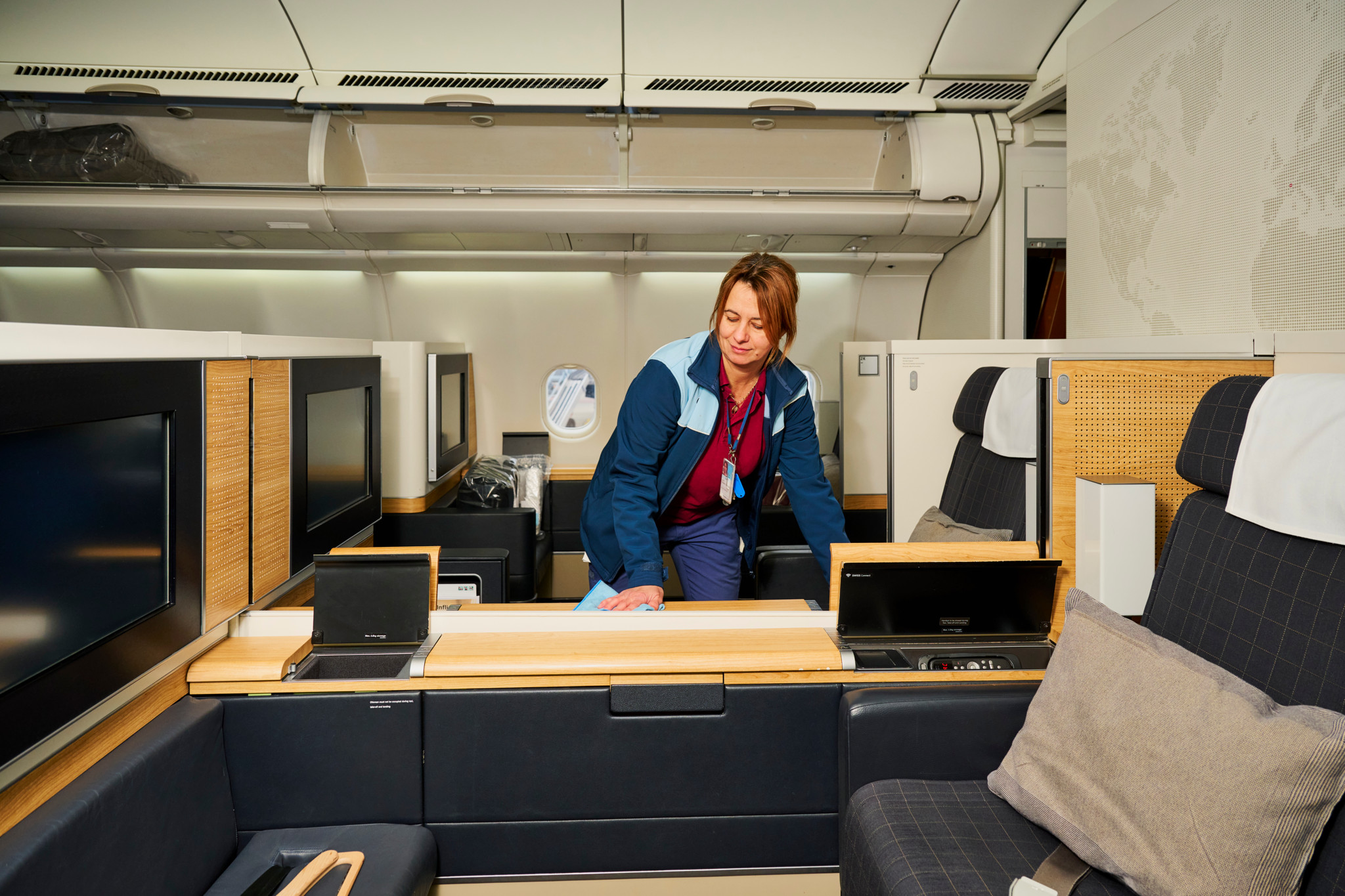 Flughafen Zürich: So reinigt ISS 250 Flugzeuge täglich