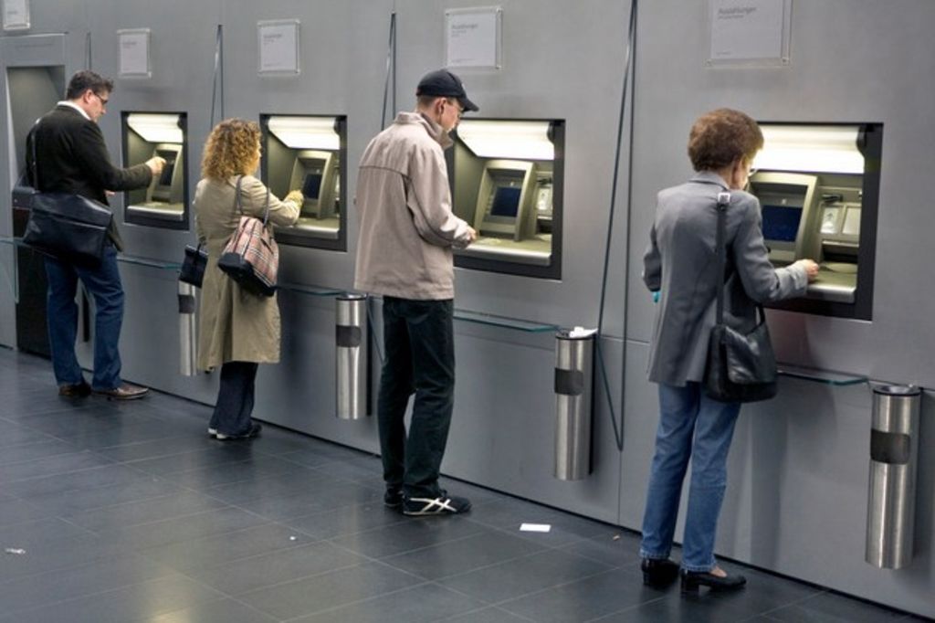 Argent – Le bancomat fête ses 50 ans | Tribune de Genève