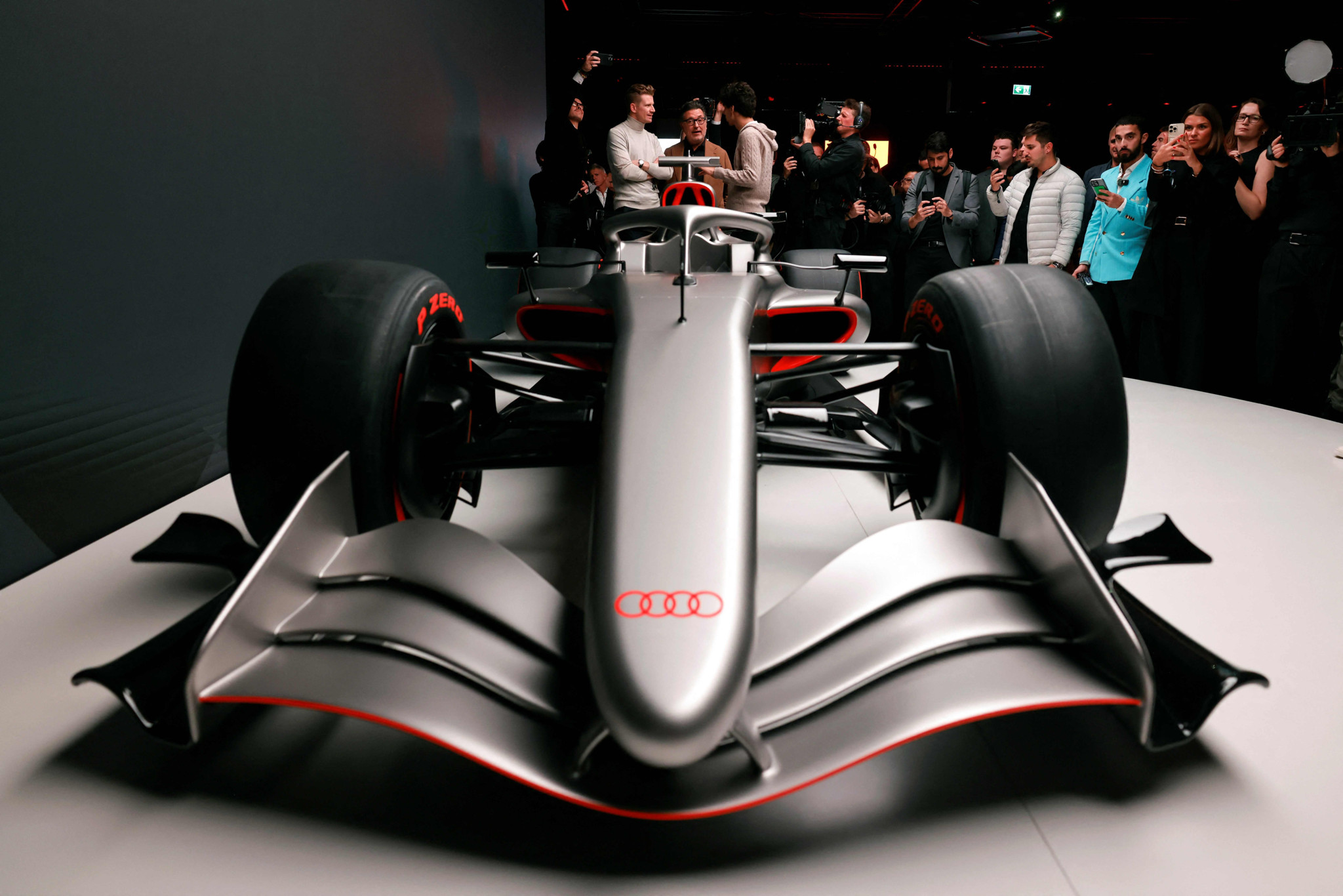 Audi R26 in München vorgestellt: Formel-1-Einstieg ohne Sauber