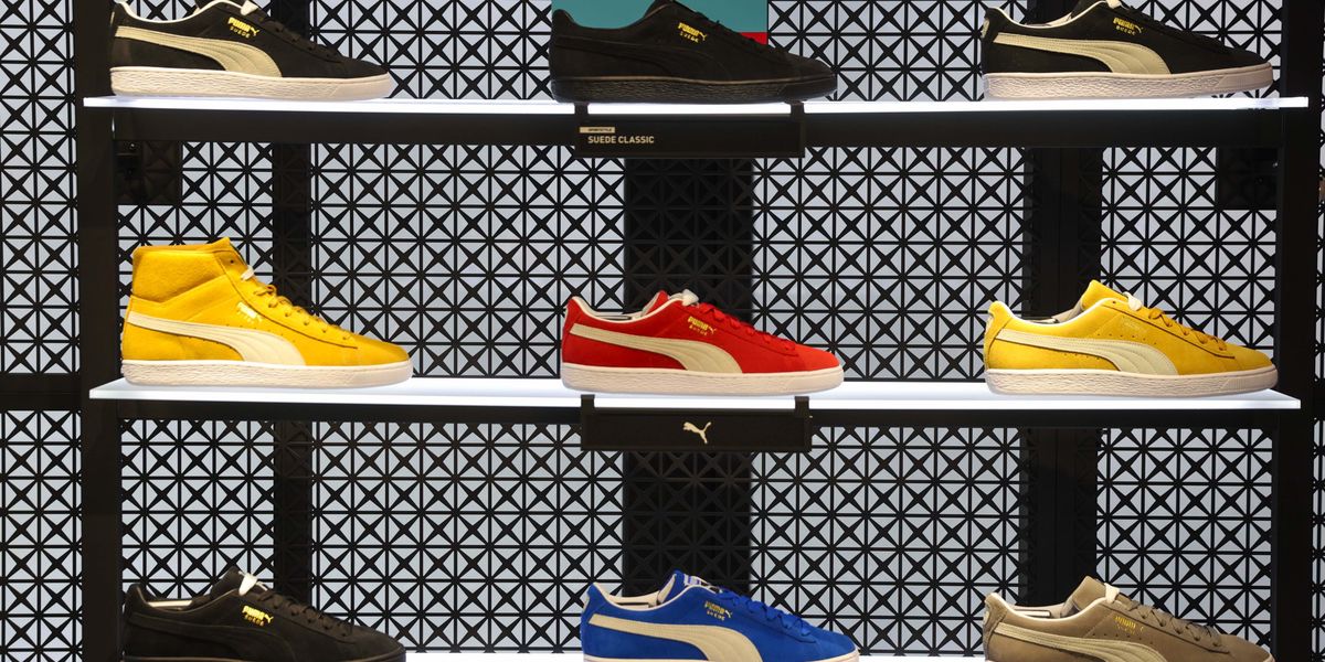 Esther bron leak she then slipped into the washroom to