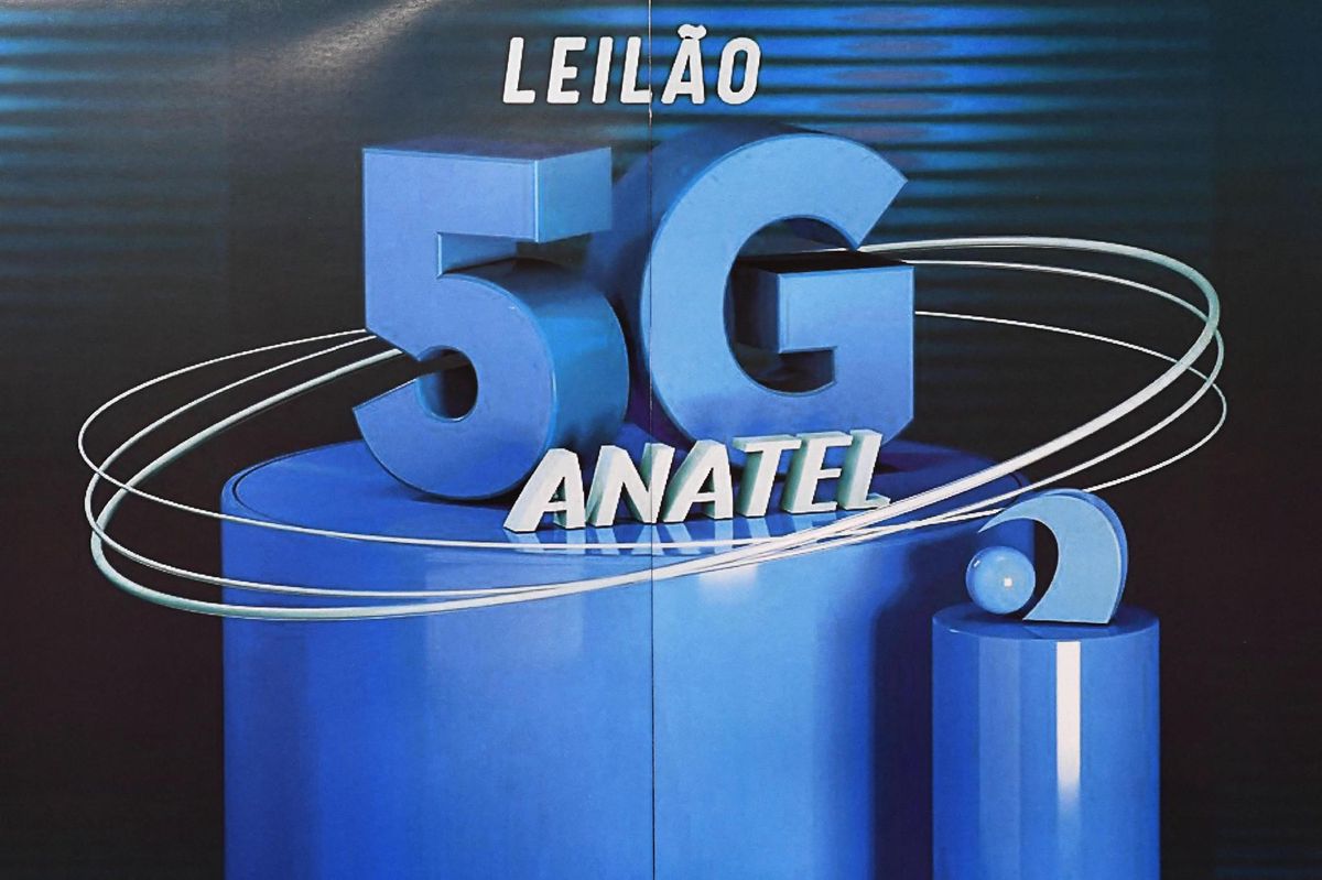 T l communications D marrage R ussi Pour L appel D offres G ant Pour t-l-communications-d-marrage-r-ussi-pour-l-appel-d-offres-g-ant-pour