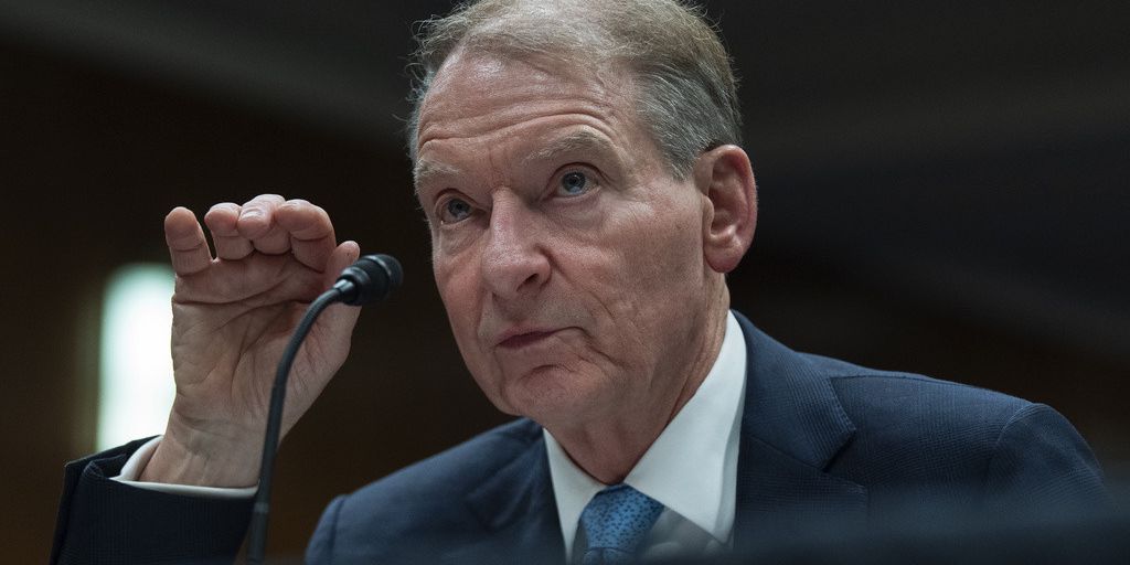 Fapello zastela a lovely, petite woman greeted me in