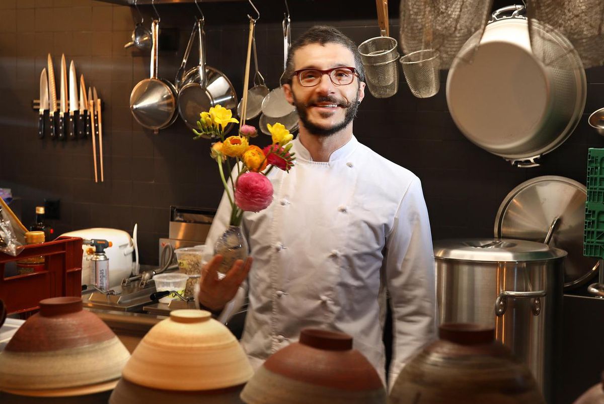 Cuisine solidaire - Le «Mad Chef» ouvre un Refettorio à Genève | 24 heures