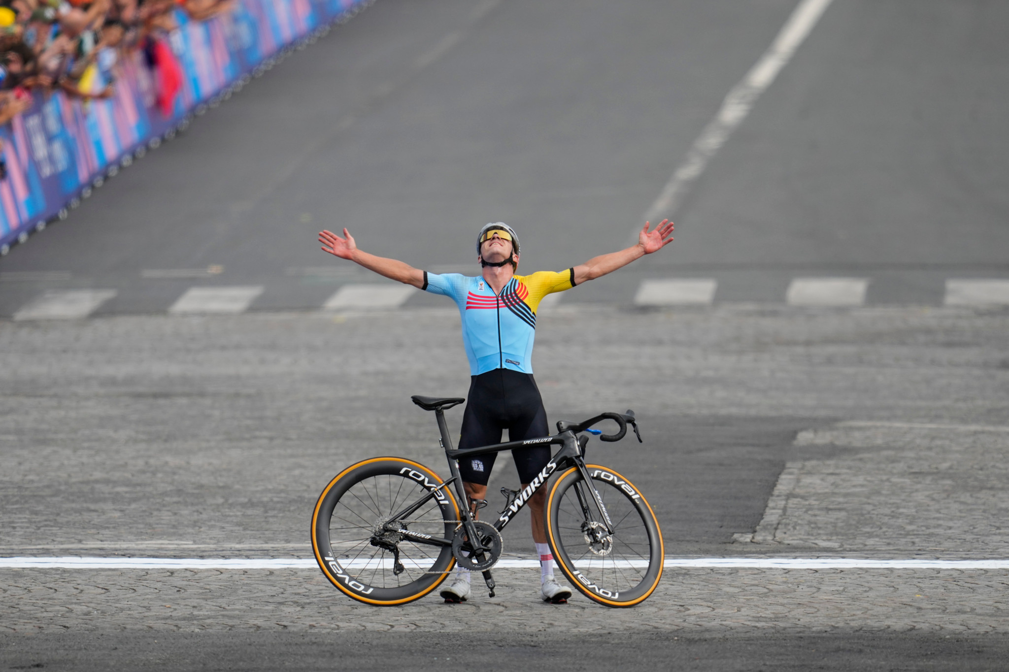 Olympia 2024: Remco Evenepoel gewinnt das Velo-Strassenrennen | Tages ...