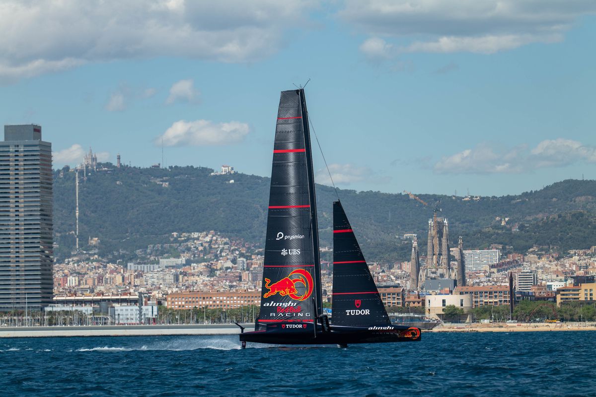 America’s Cup: Alinghi Red Bull Racing commence par une victoire | 24 ...