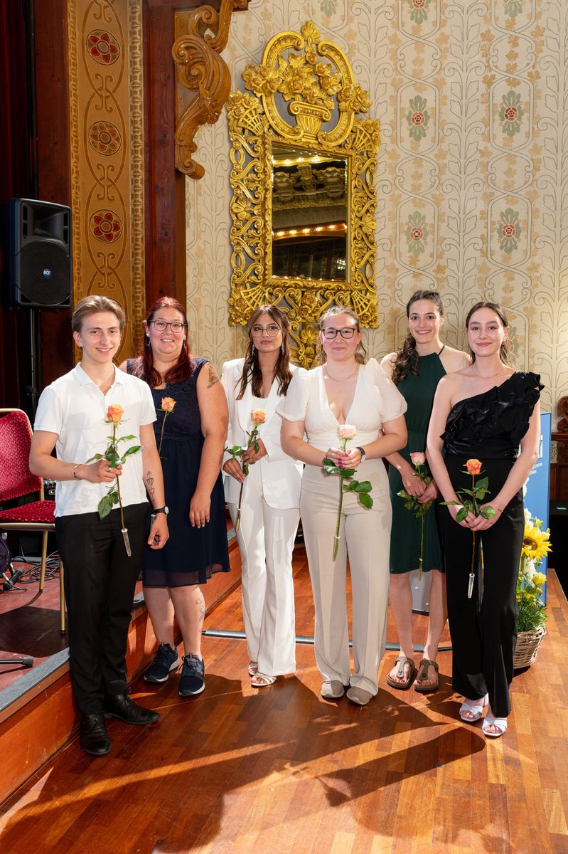 Abschlüsse in Interlaken: Nur eine Person fiel durch die Prüfung ...