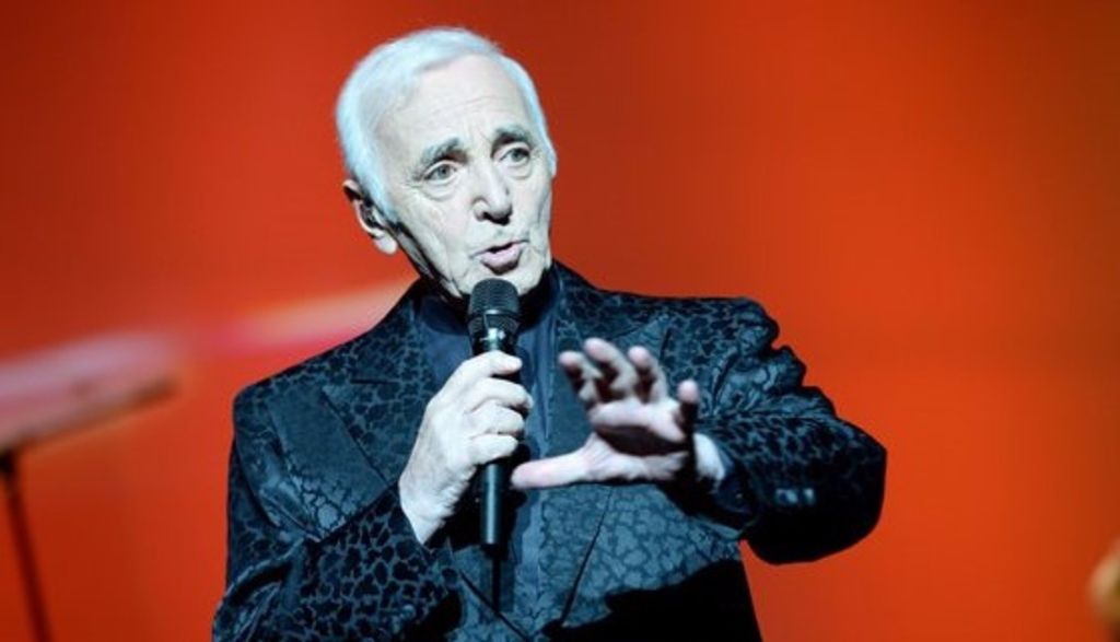 A 92 ans, Aznavour revient sur scène
