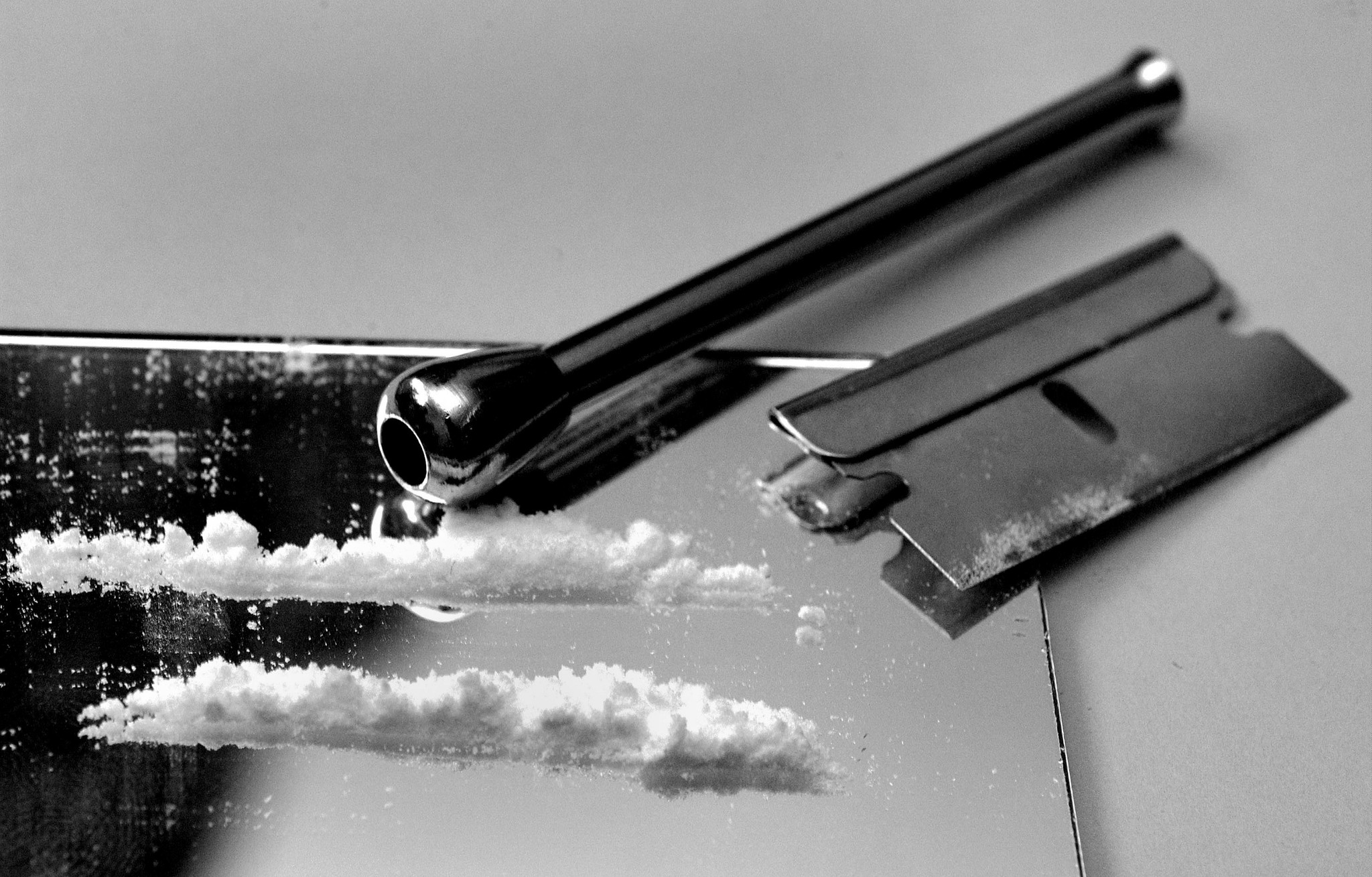 Koks, Waffen und Bargeld: Kantonspolizei verhaftet drei Drogenhändler | Tages-Anzeiger