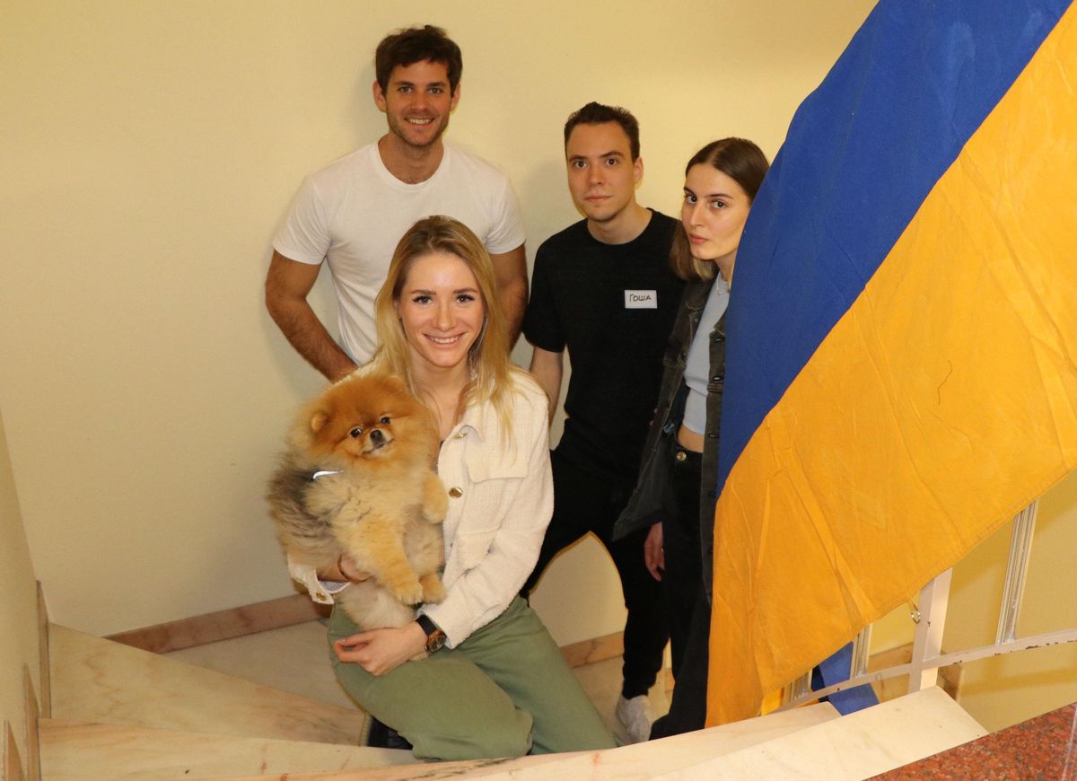 Aide: Aux Eaux-Vives, une ruche de solidarité avec l’Ukraine | Tribune ...