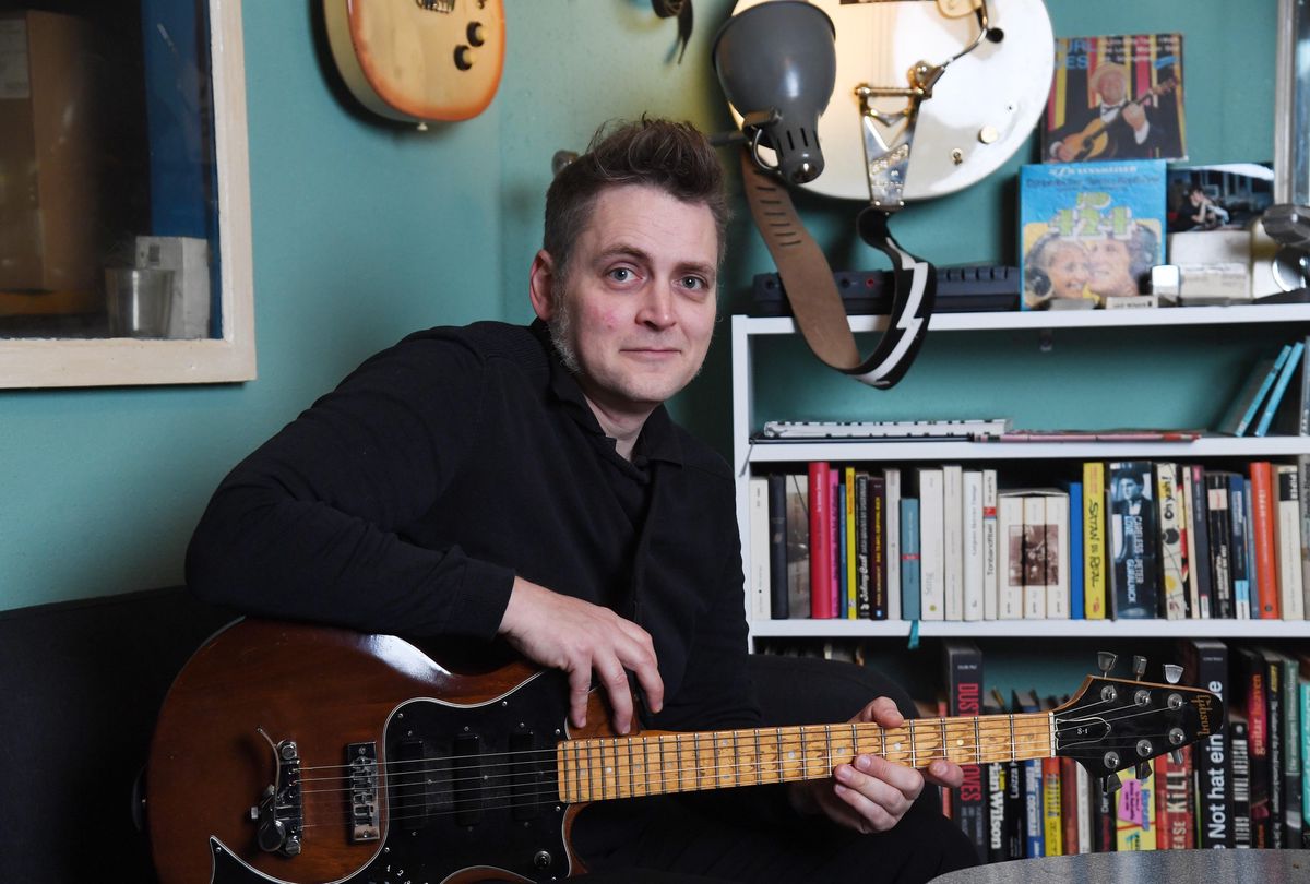 Rockmusik aus Winterthur: Der Admiral singt «La la la la la» | Tages ...