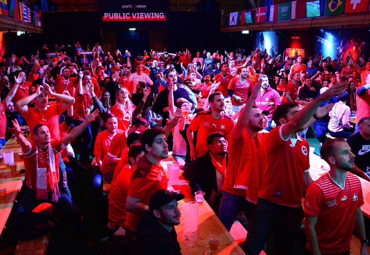 Heimlich ans Public Viewing in Winterthur: «Wir sind eigentlich im ...