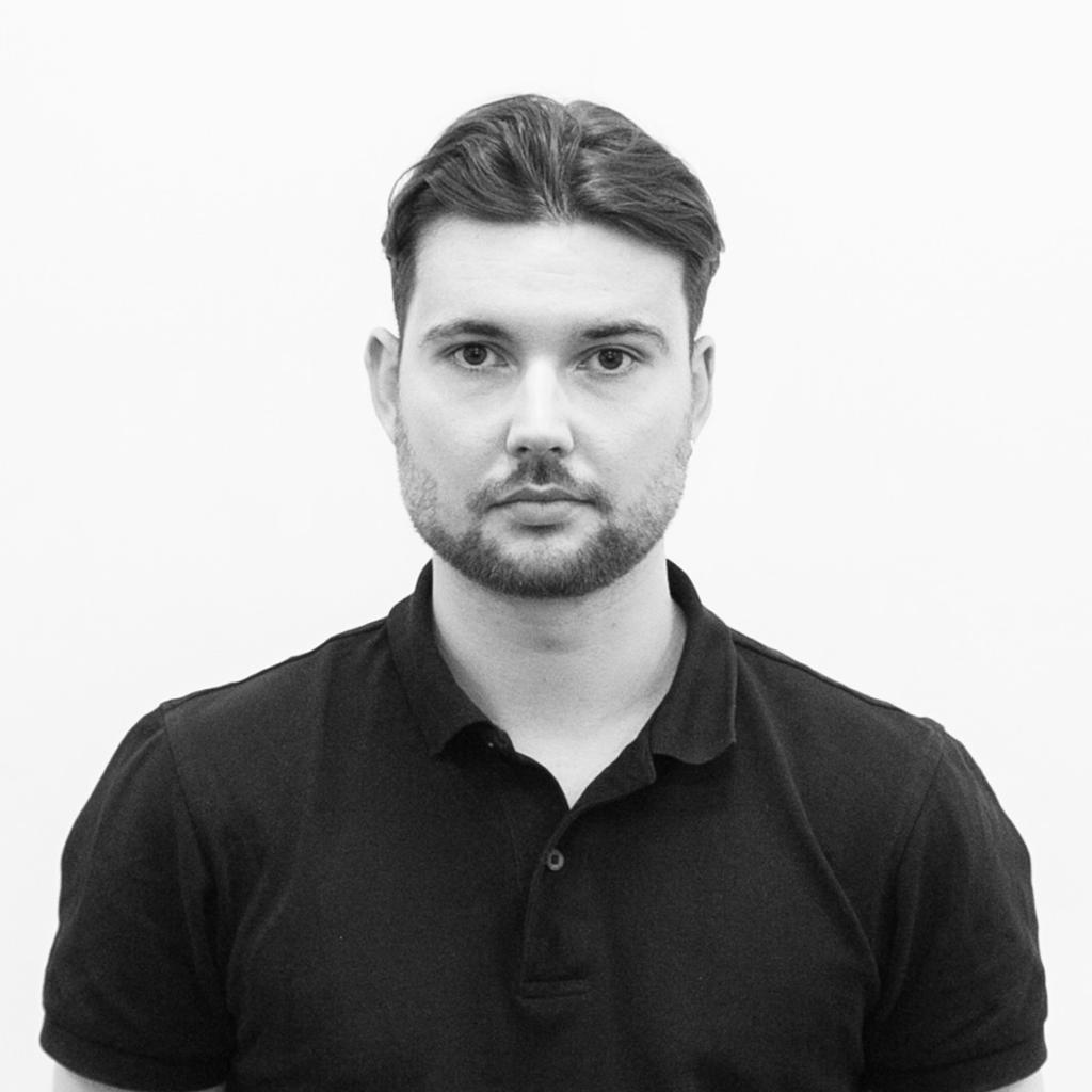 CEO verlässt BLKB: Die stille Kapitulation von John Häfelfinger ...