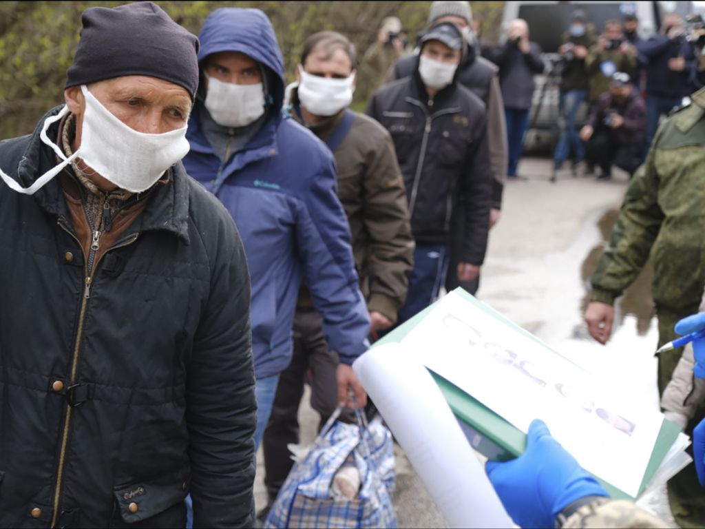 Austausch von 40 Gefangenen erfolgte mit Schweizer Vermittlung | Tages ...