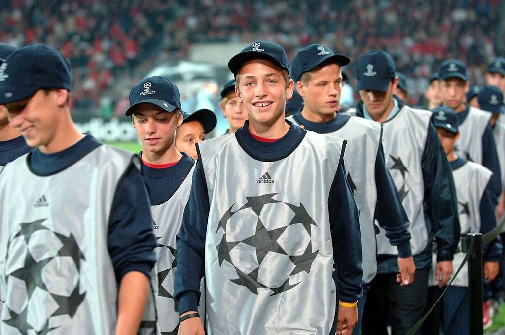 Von einem dünnen Pulli und Superstar Thierry Henry | Berner Zeitung