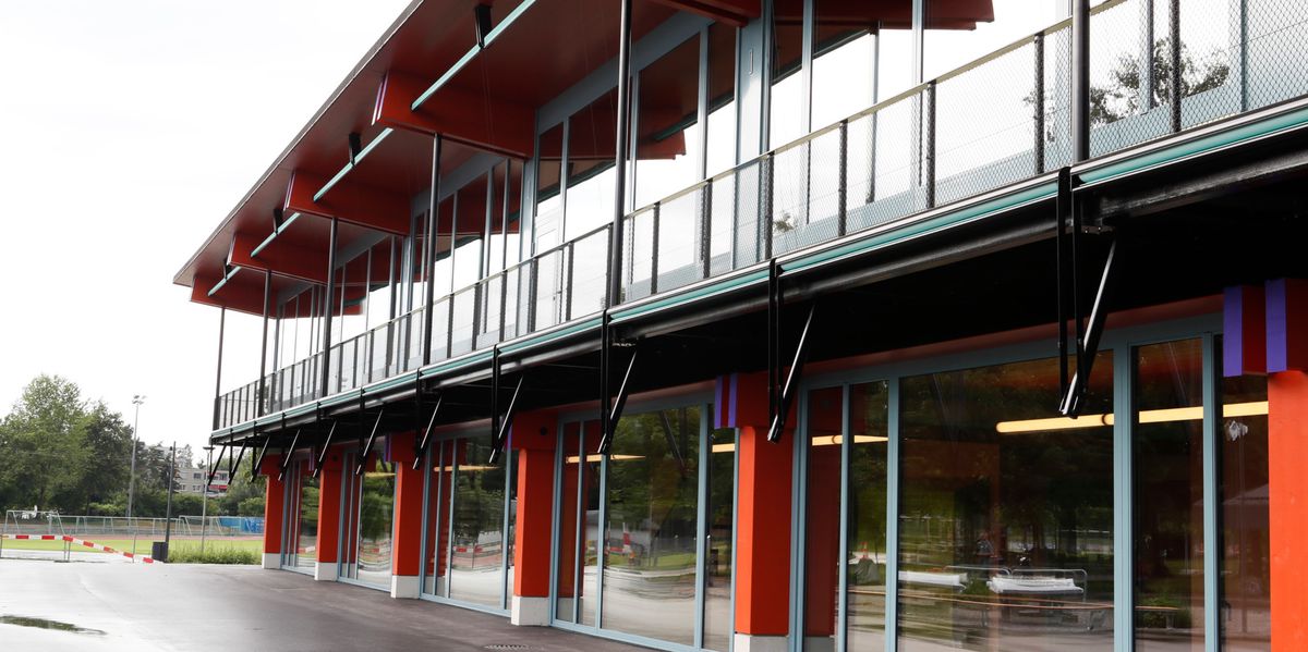 Body sexy bokep pressed the doorbell and walked into the