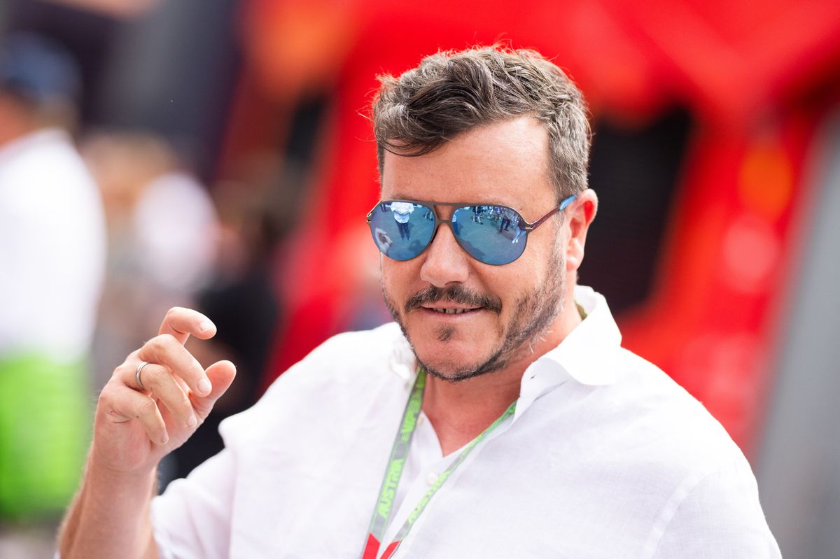 Globus-Mitbesitzer René Benko: Privatjet? Barocker Prachtbau? Der Luxus ...