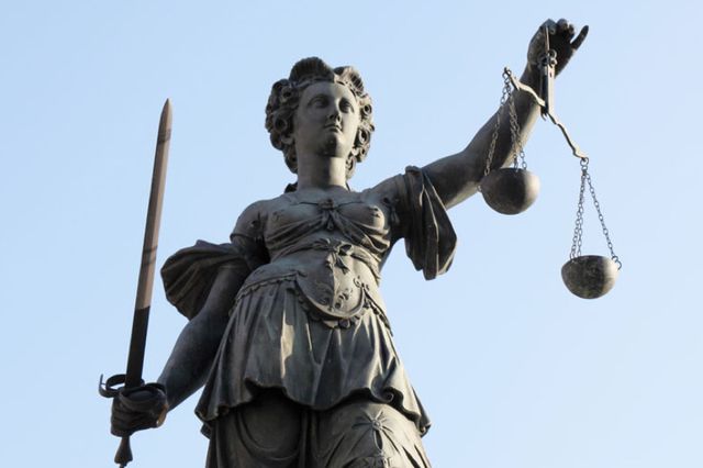 Adrien Faure: Qu'est ce que la justice pour un libertarien? | Tribune ...