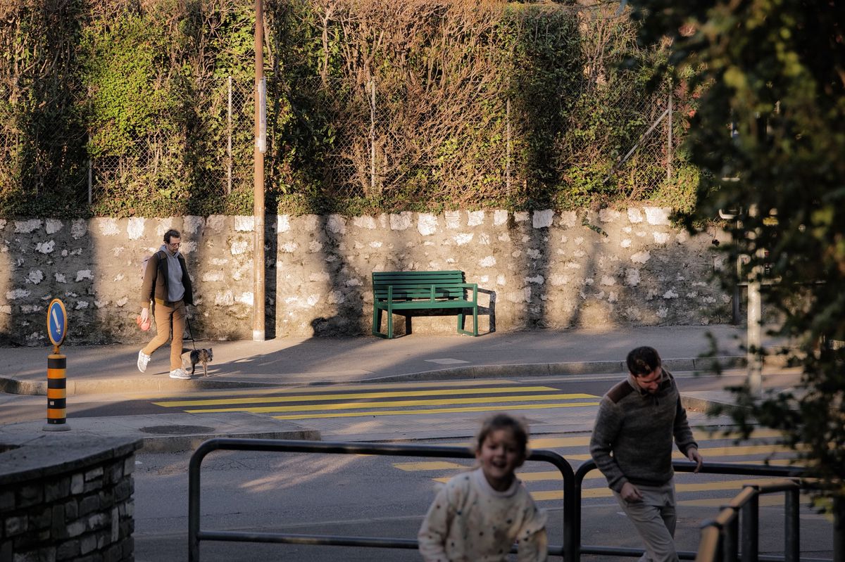 Genève: des bancs pour les aînés installés à Champel | Tribune de Genève