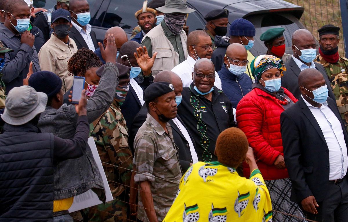 Jacob Zuma sort de prison pour enterrer son frère - Le Matin