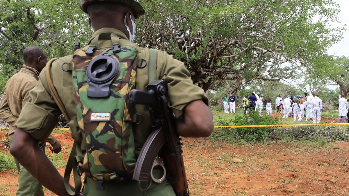 Les fouilles se poursuivent après la mort de 51 adeptes d’une secte ...