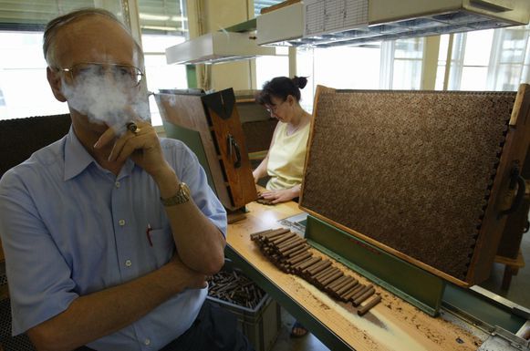 Villiger erwartet Rekordabsatz von einer Milliarde Glimmstängel | Der Bund